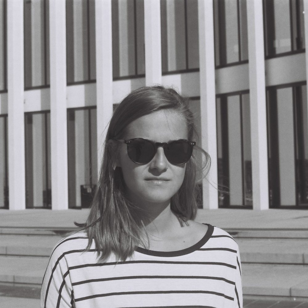 Laura Toth - Advertising, Composer | Soundlister.com