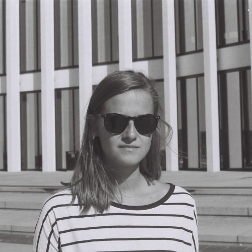 Laura Toth - Advertising, Composer | Soundlister.com